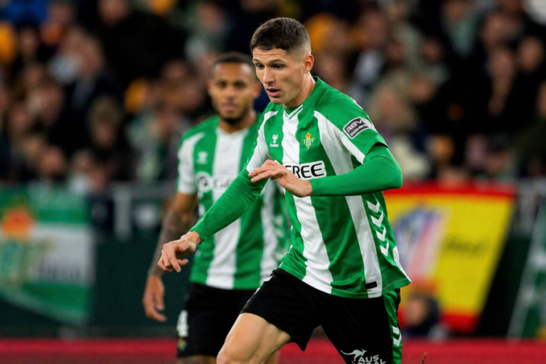 Anuncian que el Betis bajaría pretensiones pir Altimira
